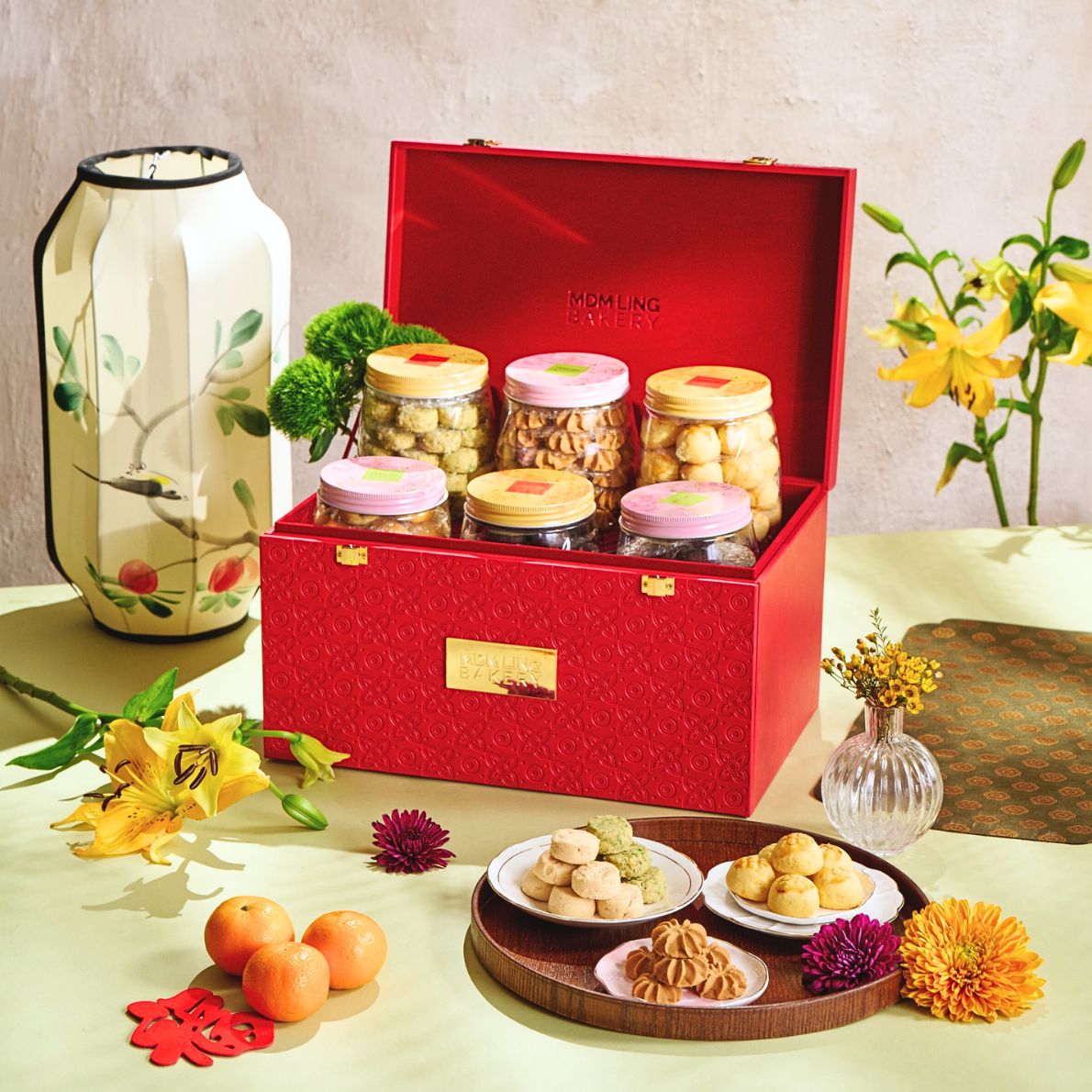 Grand Ruby Chest - Mdm Ling Bakery